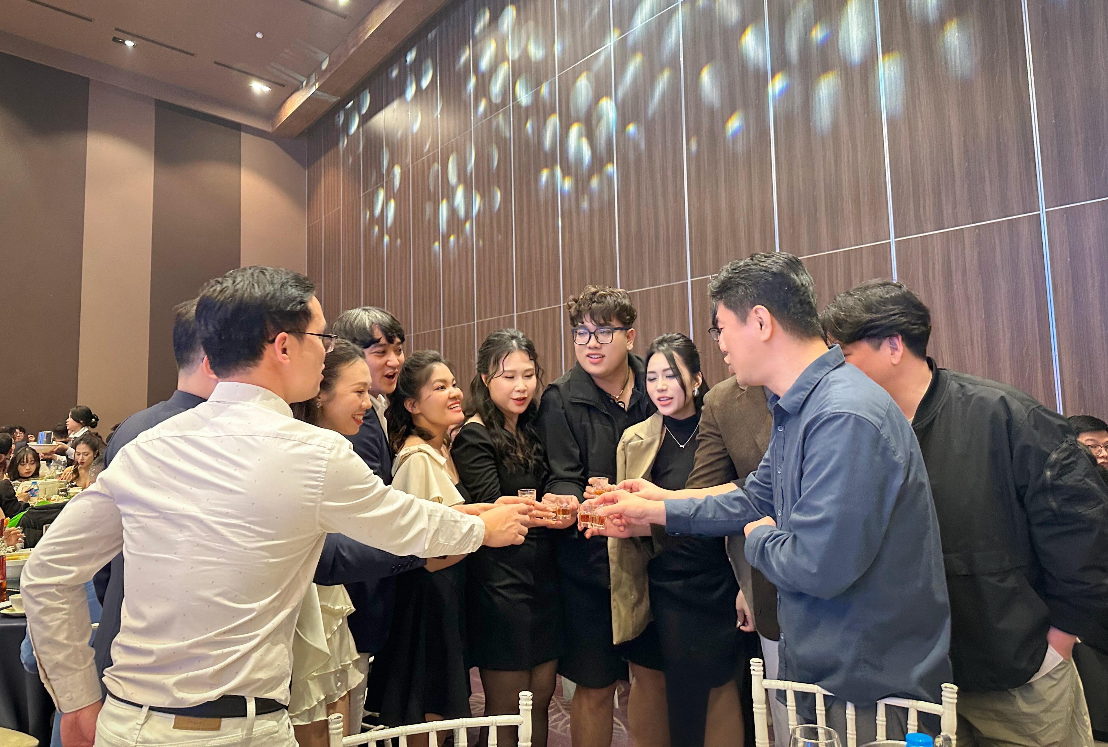 WeMadeMax ghé thăm VTC Game: Tăng cường hợp tác phát triển Silkroad Origin VTC trong năm 2025